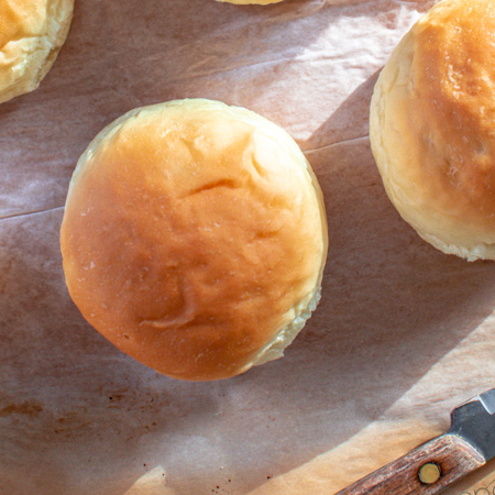 Sandwich / Hamburger Rolls (4 pack) – Bone-In Food