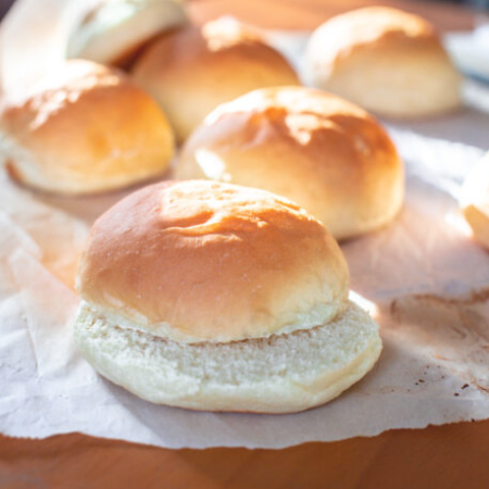 Sandwich / Hamburger Rolls (4 pack) – Bone-In Food